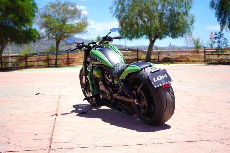 BERTRAND GACHOT …from FORMULA 1 to the bikes of Lord Drake Kustoms ...