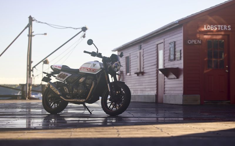 FROM FLAT TRACK TO CAFE RACER: TRIUMPH EXPANDS 400 RANGE – Cycle Canada